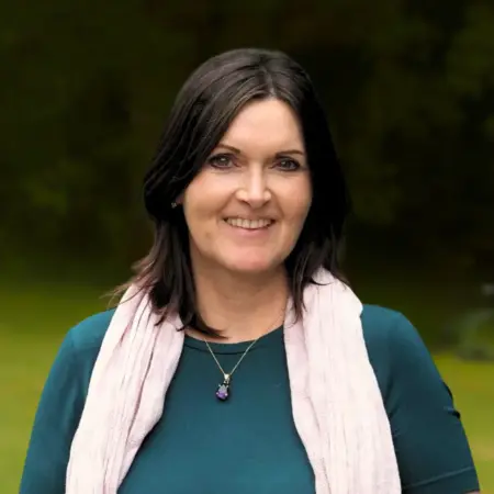 Fiona Shekleton - Smarmore Castle